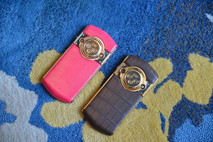 最贵25888元：8848私人订制M4手机图赏-新闻资讯-高贝娱乐