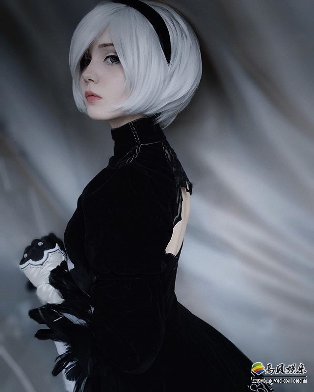 俄罗斯COSER《尼尔》2B小姐姐COS：不仅有标准“皮肤”还有兔女郎-新闻资讯-高贝娱乐