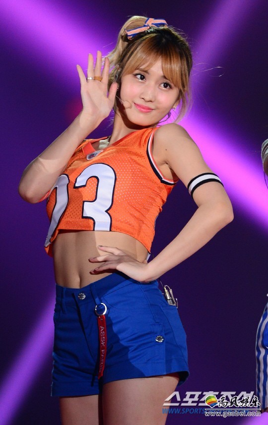 Momo于近日参与了金希澈与闵京勋的新曲MV-新闻资讯-高贝娱乐