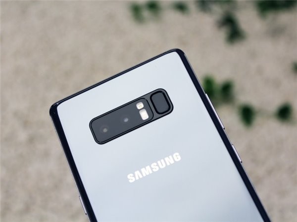 双“8”旗舰之争：三星S8和Note8究竟哪个更适合！-新闻资讯-高贝娱乐