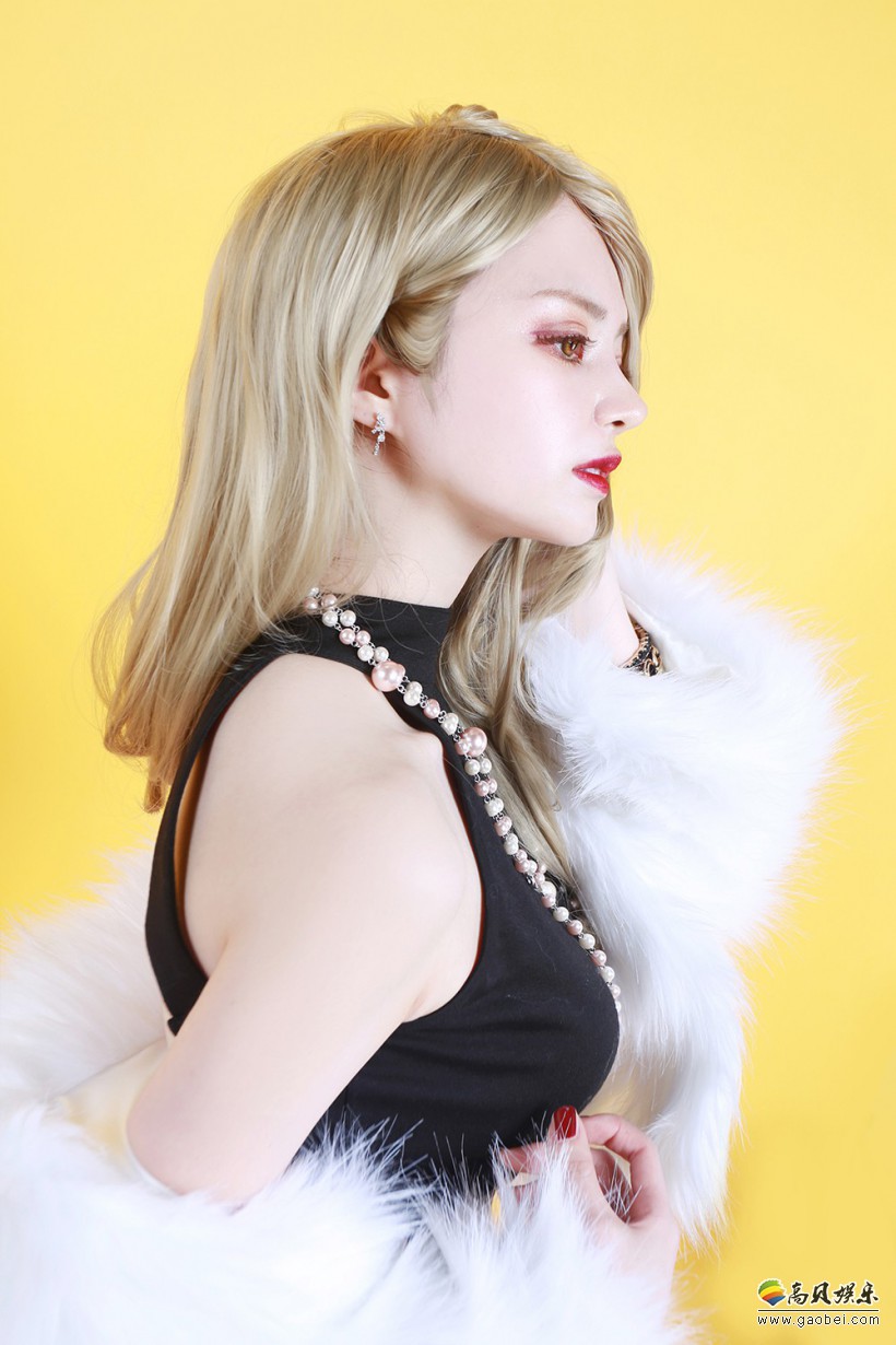 韩国精致正妹COSER美照：精致面容＋绝好身材，COS起来像是个洋娃娃-新闻资讯-高贝娱乐