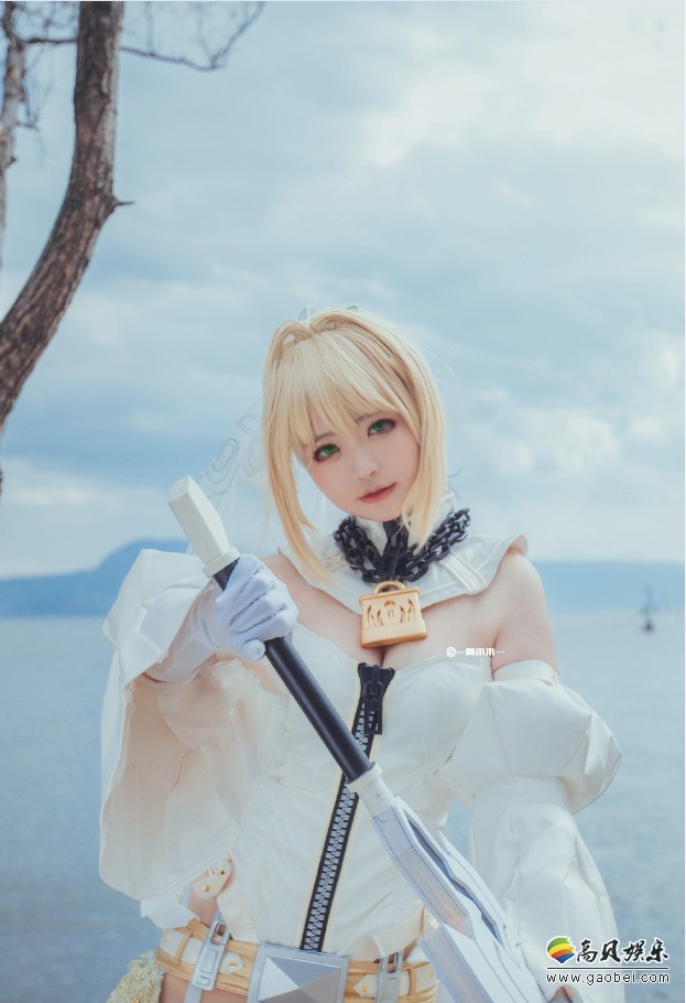 国内COSER“一夏木木一”COS：《Fate/GrandOrder》尼禄·克劳狄乌斯-新闻资讯-高贝娱乐