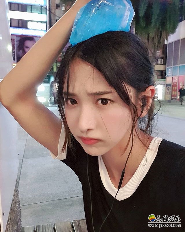 韩国Yoomjji企鹅妹Jinny！不仅外型可爱，精通英语，还会讲中文以及日文-新闻资讯-高贝娱乐